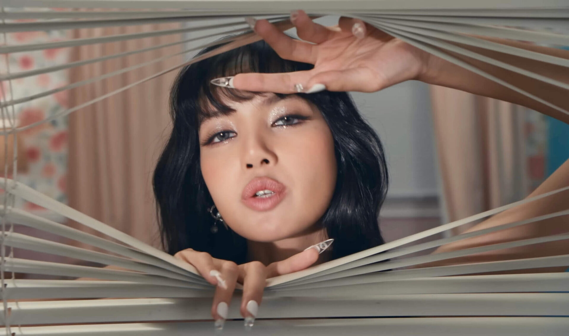 LISA - NEW WOMAN Feat. Rosalía (Official Music Video)